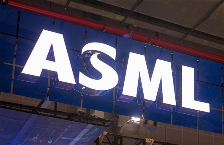 ASML verdringt SAP: Nederlandse chiptoeleverancier nu het meest ...